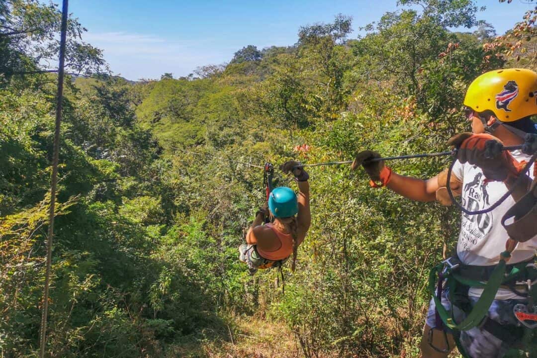 5 BEST Places to go Ziplining in Costa Rica +Top-Rated Zipline Tours