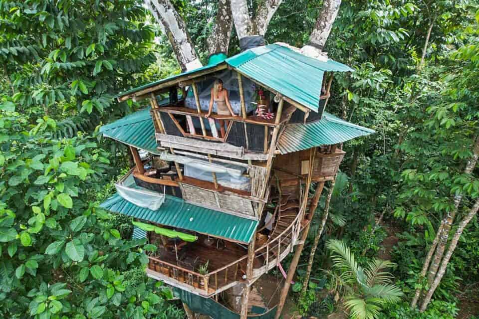 10 BEST Treehouse Hotels in Costa Rica (for all budgets!)