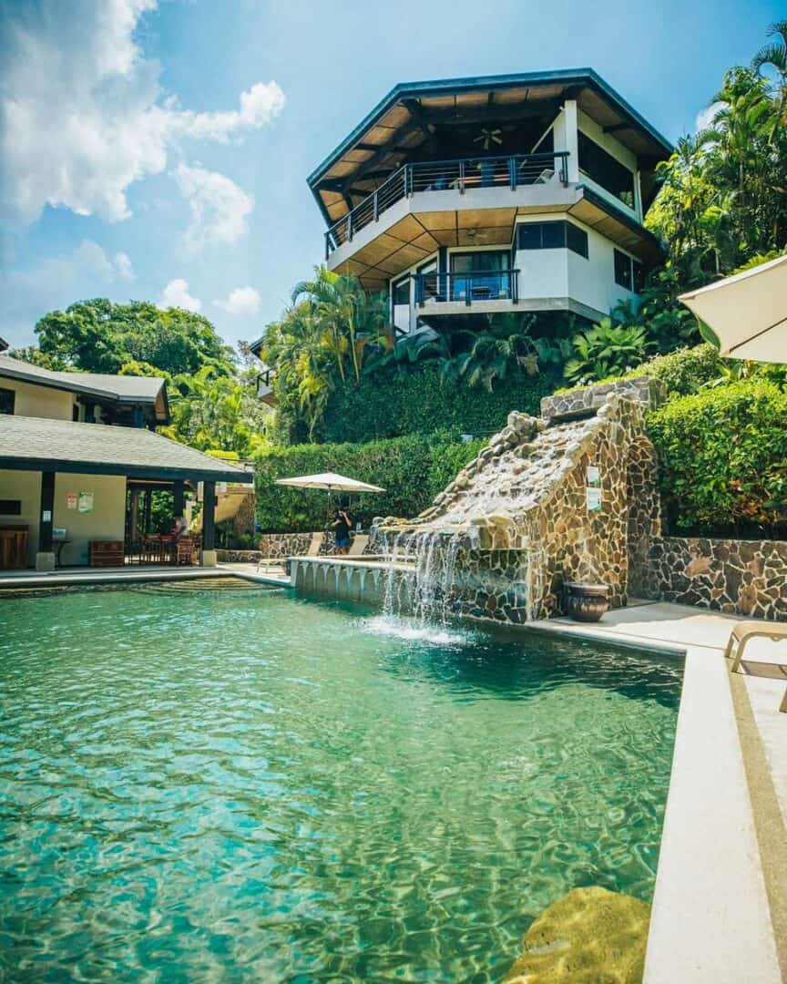 11 BEST Beachfront Resorts in Costa Rica (for all budgets!)